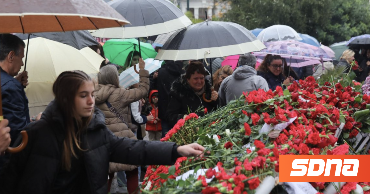 Πολυτεχνείο: Συγκίνηση στις εκδηλώσεις μνήμης – Στις 13:00 κλείνουν οι πύλες για την πορεία | SDNA